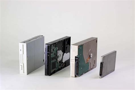 SSD Vs EMMC Vs HDD Which Should You Choose In 2023 Spacehop