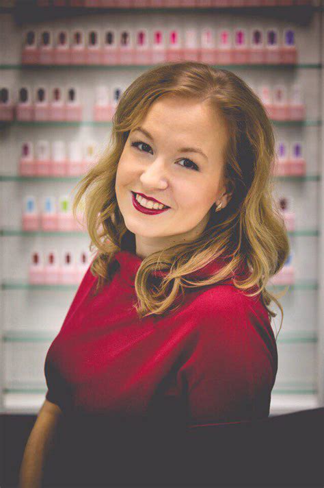 Курсы маникюра Балашиха Москва Все мы с нетерпением ждем весенних 🌞тёплых лучей 🌱 зелёной