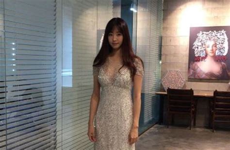 김사랑 진짜 콜라병 몸매 보실래요