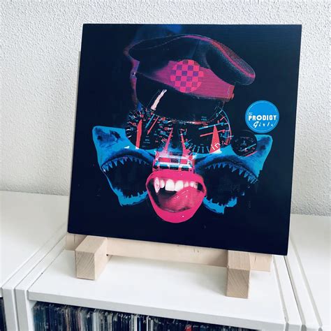 “girls” Scrolller