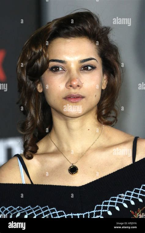 London Uk 15th December 2017 Amber Rose Revah Bright European