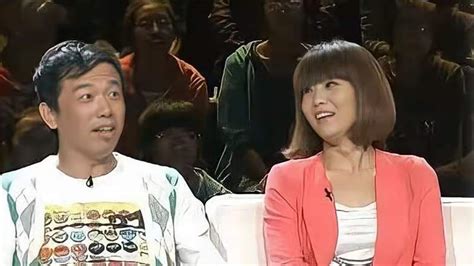 潘斌龙老婆长相太年轻，英达调侃：咋把孙女带来了！潘斌龙谈妻子综艺脱口秀好看视频