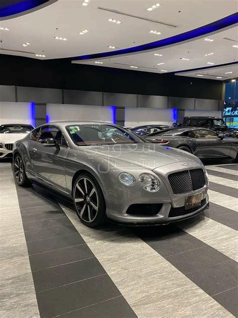 2015 بنتلي جي تي في 8 اس 2015 مستعملة لون فضي للبيع Saudi Sale سعودي سيل