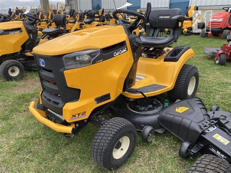 EquipmentFacts.com | 2018 CUB CADET XT2 LX42 Online Auctions