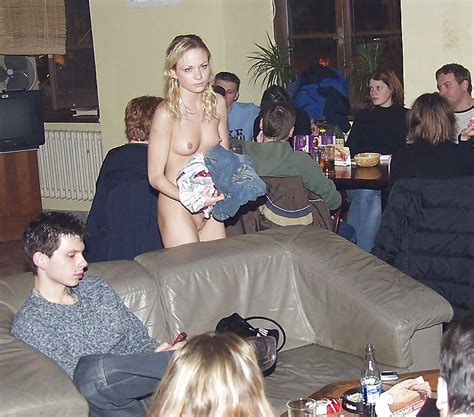 GIRLS NAKED IN BARS CAFES Porn Pictures XXX Photos Sex Images PICTOA