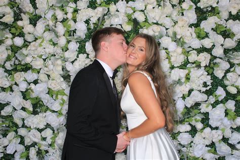 Mr And Mrs Cogdill Pixsterphotobooth