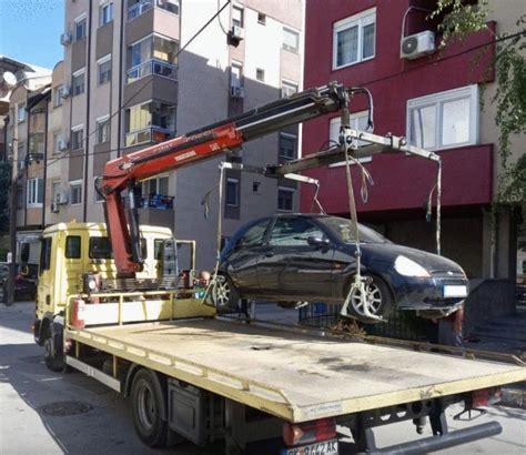 Минатата недела „пајакот“ кренал 196 непрописно паркирани возила во општина Центар Градска