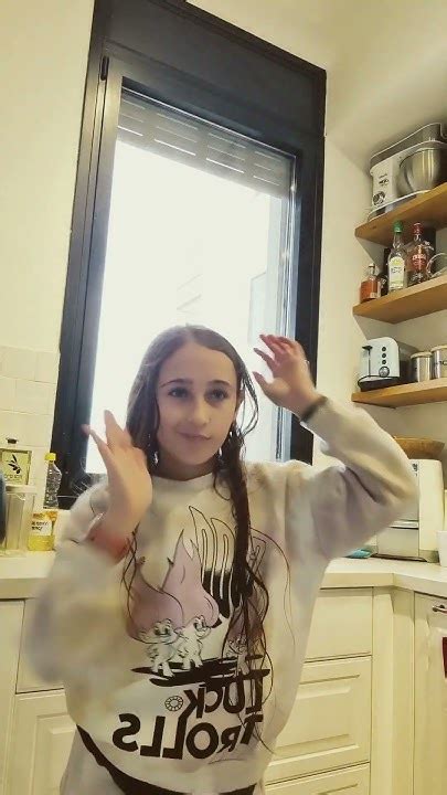 טרולים החיים Youtube