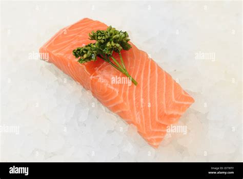 How To Cut Salmon Fillet Hi Res Stock Photography And Images Alamy