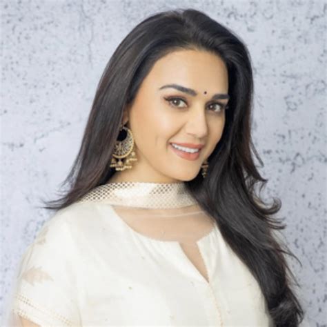 Preity Zinta slams Kerala Congress for ‘fake news and vile gossip’, clarifies on bank loan (Ld ...