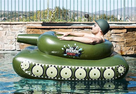 You Can Now Get A Tank Shaped Pool Float With An Actual Working Water