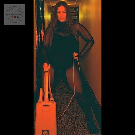 Queen Ashley Graham Hot Curves Visible Through Sheer Dress R