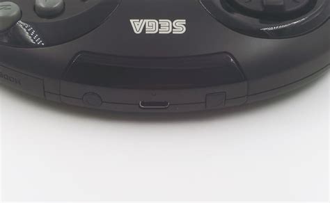 Petit Test La Manettes Sega Mega Drive Japonaise Pour Nintendo Switch Online Le Journal Du Lapin