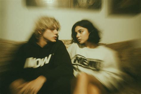 Beginners Guide To Sexual Escalation Pt 1 When To Escalate To Sex