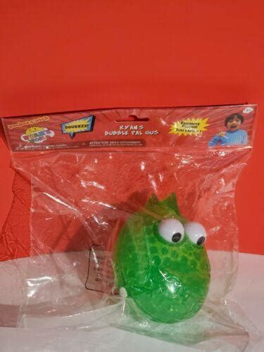 Ryans World Bubble Pals Gus Squishie Figure 3760397966