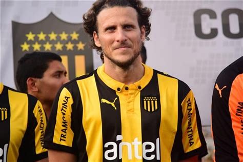 فورلان يكشف وجهته الجديدة كووورة