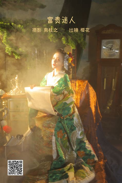 아트그림 20221007 화창한 날 뒤의 풍성하고 매력적인 벚꽃 V2ph