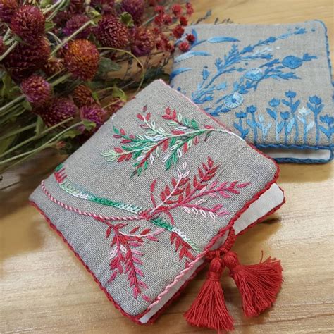 니들케이스 오래전 작품꺼내 보기 프랑스자수 야생화자수 야생화자수소품 프랑스자수소품 플라워스티치 꽃자수 예쁘다그램 꽃사랑