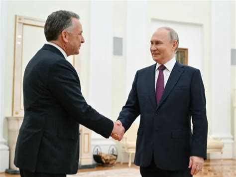 Д Трампын тусгай элч С Уиткоф ОХУ ын ерөнхийлөгч В Путинтай уулзаж Украины дайныг зогсоох санал