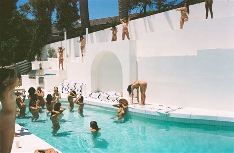 Group Of Nude Girls The Fude Experience