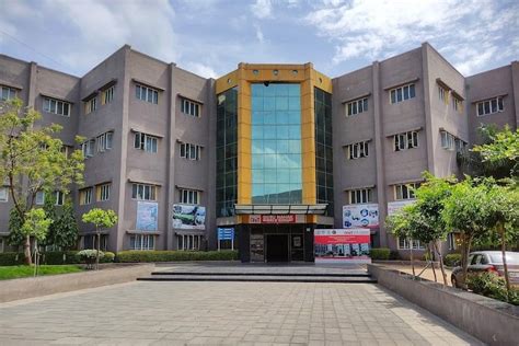 guru nanak institute of technology ibrahimpatnam b tech review by