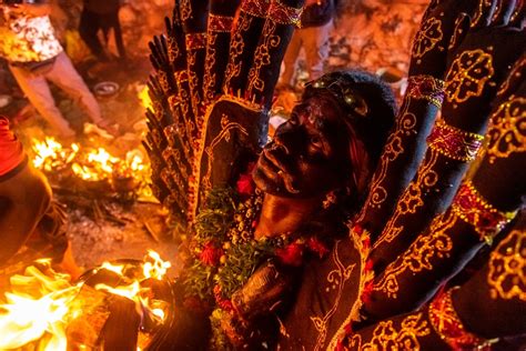 Ragul Krishnan Devotees Dressed As Goddess Kaali Perform Rituals