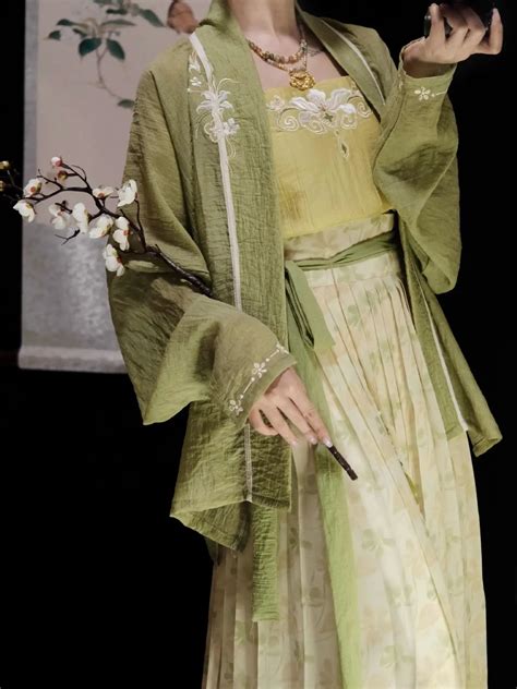 Green And Yellow Floral Song Dynasty Hanfu Set Oriental Me