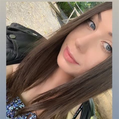 Emmaa Threads Say More