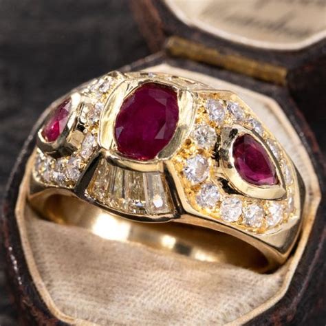 Vintage Ruby And Diamond Ring 14k Yellow Gold