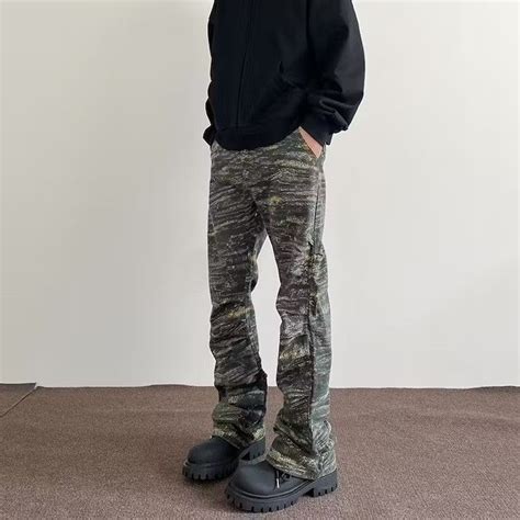 Japanese Brand × Streetwear × Vintage Army Green Camo Graphic Stack