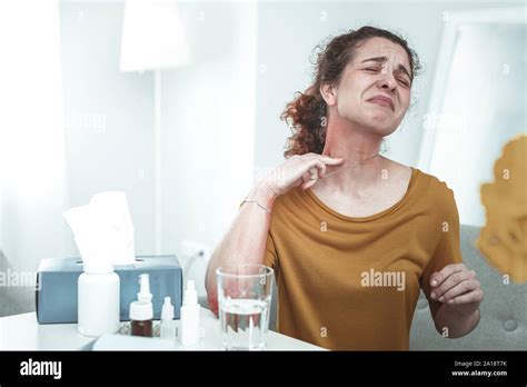 Rash Neck Hi Res Stock Photography And Images Alamy