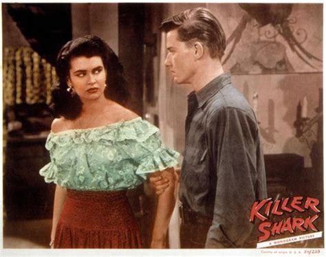 Laurette Luez Biography