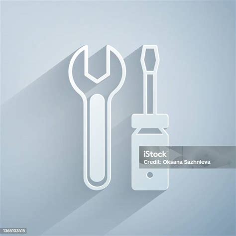 회색 배경에서 격리된 스크루드라이버와 렌치 스패너 도구 아이콘을 종이 잘라냅니다 서비스 도구 기호입니다 종이 아트 스타일 벡터 건강관리와 의술에 대한 스톡 벡터 아트 및