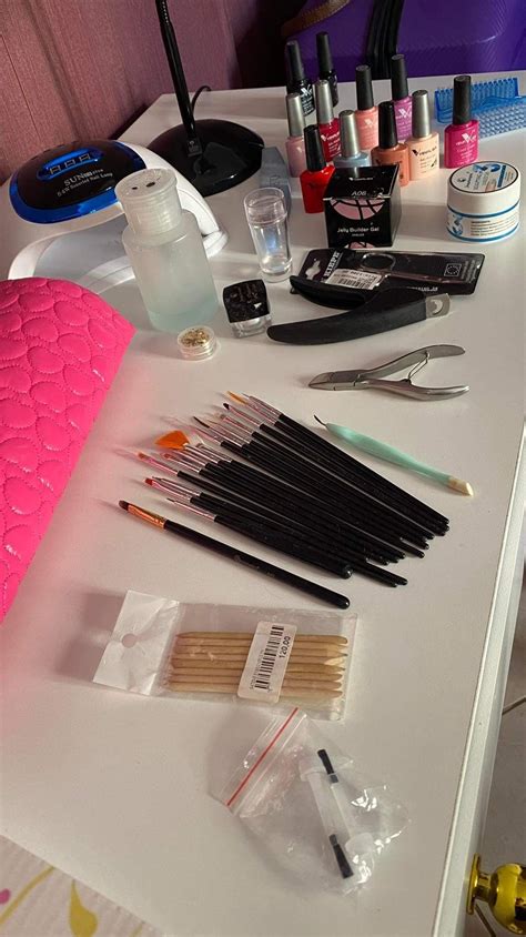 Pin On Bęãuté Nail Tech Career Nail Tutorial Videos Home Nail Salon