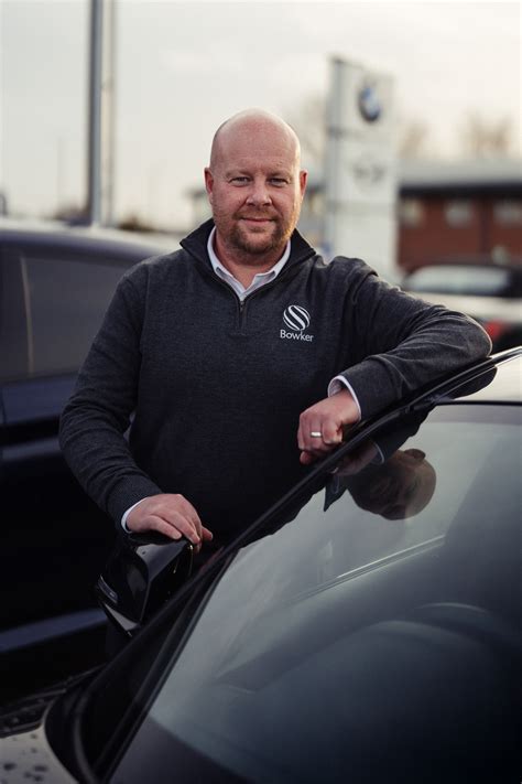 Meet The Team Bowker Mini