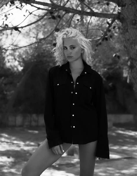 Pixie Lott Select Los Angeles Select Model Management