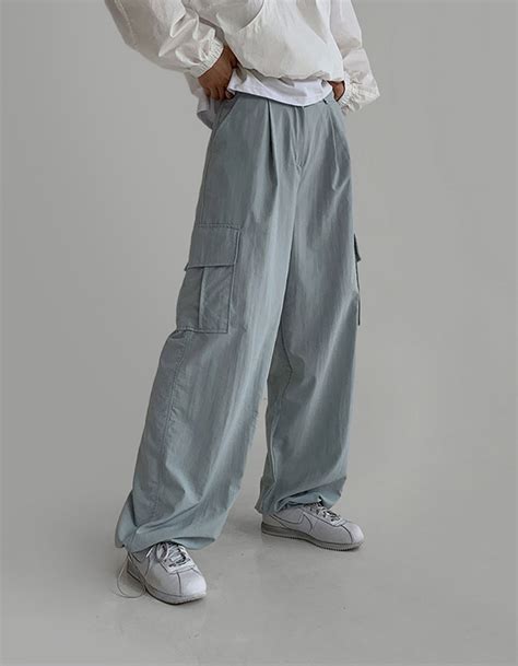 By Laroom 썸머카고조거팬츠