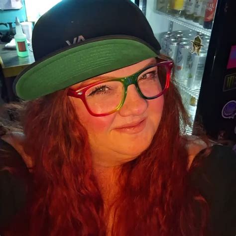 Jenny Love Jenny Loves Threads Say More