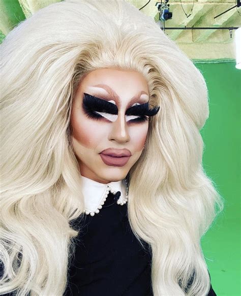 Look At Trixie Looking All Soft Softish R Rupaulsdragrace