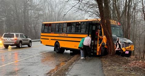 Driver With Suspended License Causes Massachusetts School Bus Crash