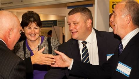 10 Tips To Generate Roi From Networking