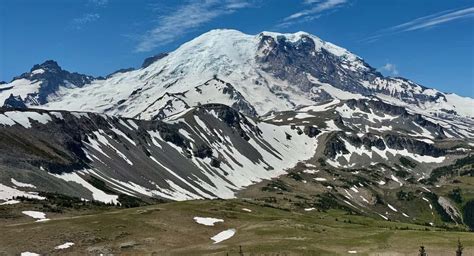 Dont Skip The Sunrise Area Of Mount Rainier National Park Matt And