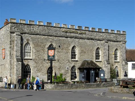 The Winchester Arms Castle Green © Ken Grainger Geograph