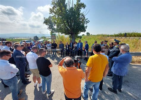 Lamezia Ricorda Limprenditore Bertolami Nel Luogo Del Sequestro Quarantanni Senza Verità