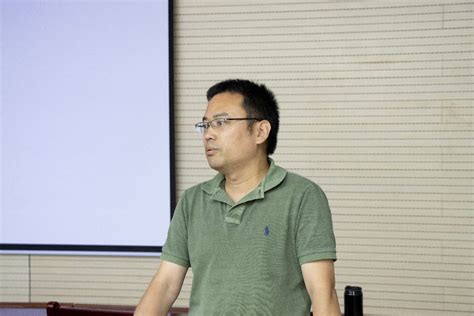 网安学院院领导为本科毕业生讲述“最后一课” 西北工业大学网络空间安全学院