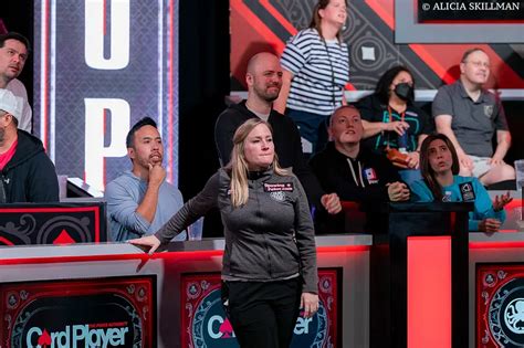 【快挙】岡本詩菜 さん 日本女性初ブレスレットホルダーに！【wsop 優勝速報】 Lightthree
