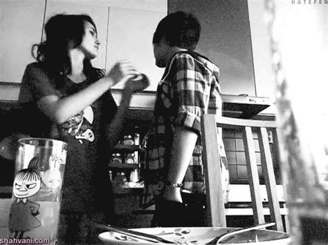 غصه نخور بیا ممه بخور