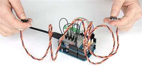 Aprende electrónica interactiva con Arduino Espacio Fundación Telefónica