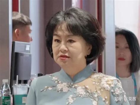 58岁鞠萍近照惹热议！一脸凶相，众多知情者曝其私底下人品超差！ 知乎