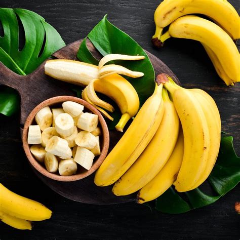 Plantains Vs Bananas Heres The Difference Insanely Good